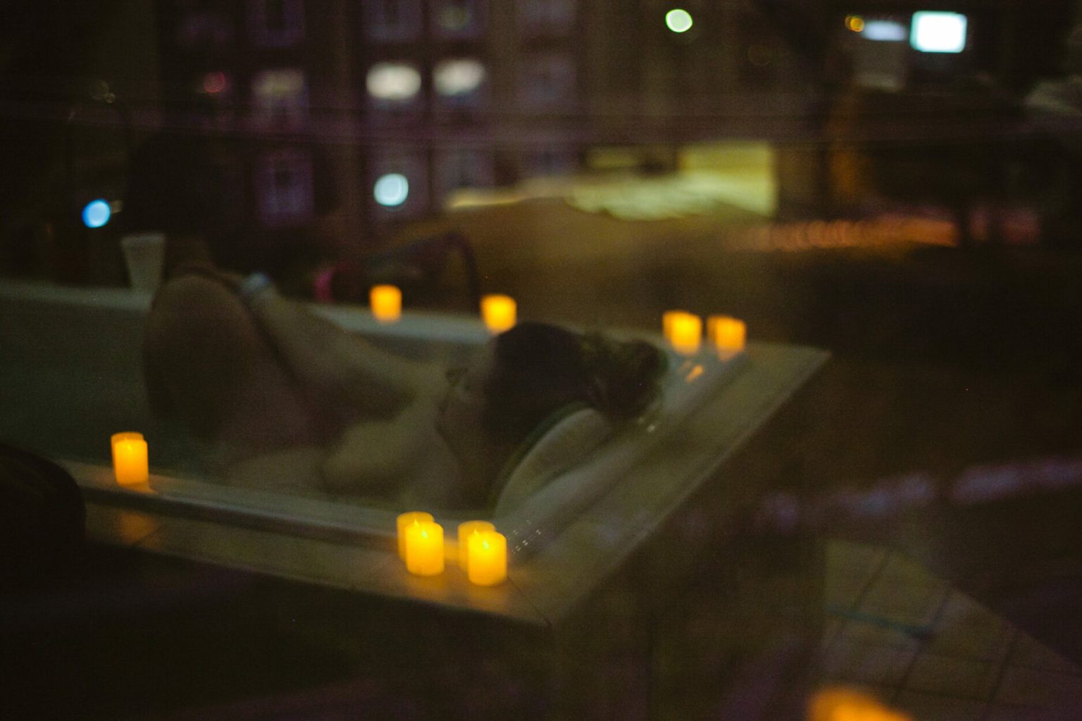 Born of Water, Wrapped in Love – vinhat.com